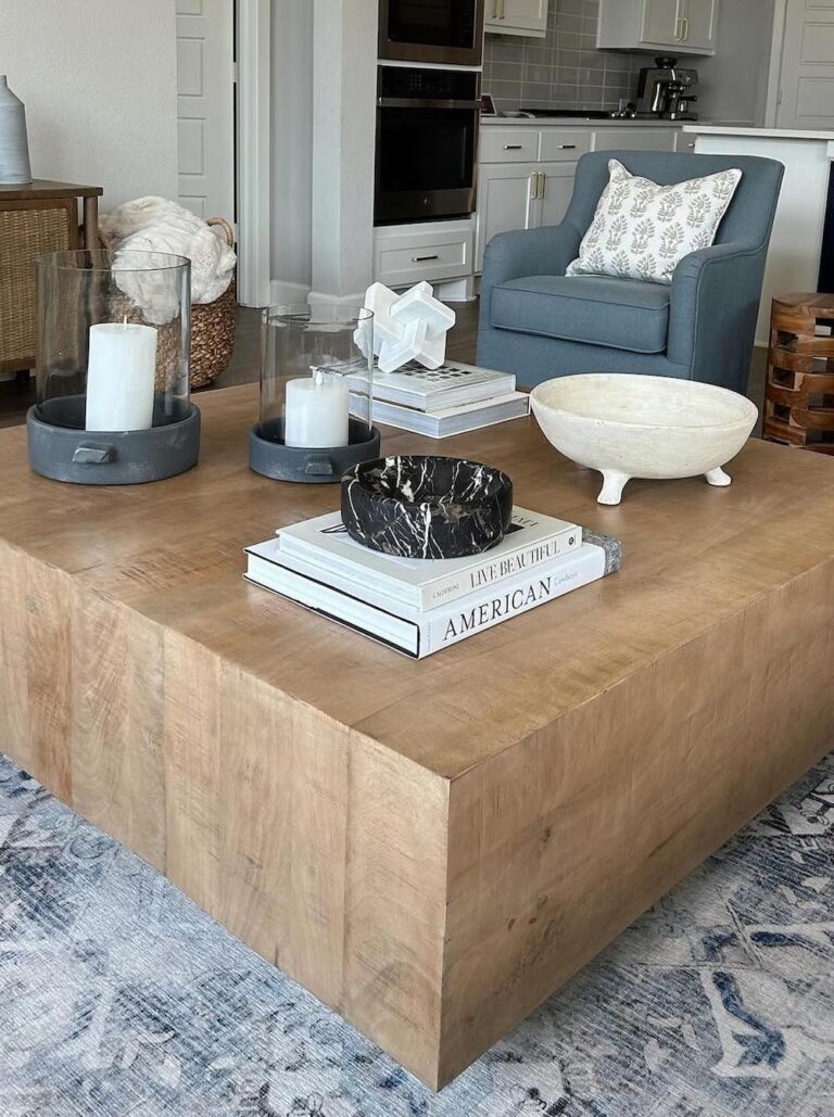 18+ Chic Coffee Table Decor Ideas To Inspire You