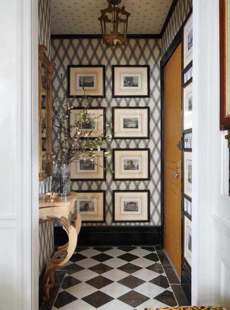 21+ Small Entryway Ideas That Are Pretty & Functional