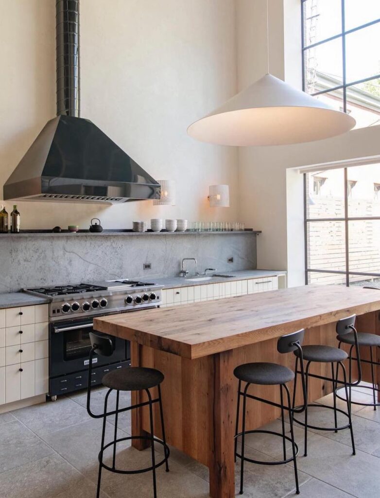 18+ Stylish & Functional Kitchen Island Ideas
