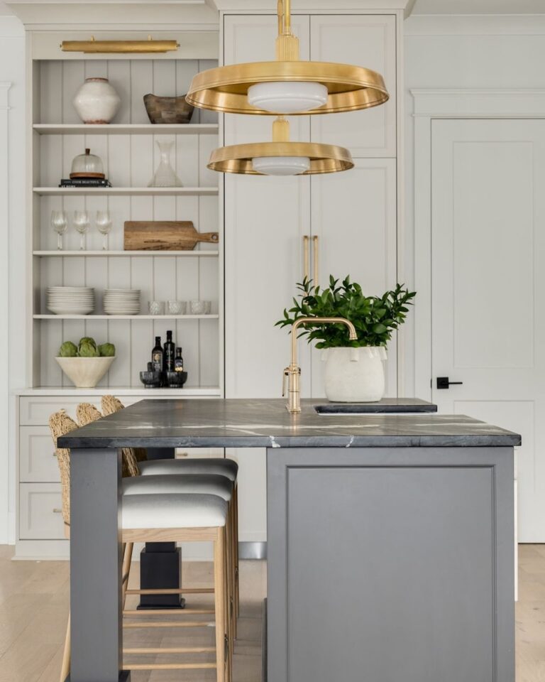 18+ Stylish & Functional Kitchen Island Ideas