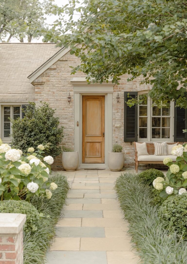 Front Yard Glow-Up: 20+ Landscaping Ideas You'll Adore (2025)